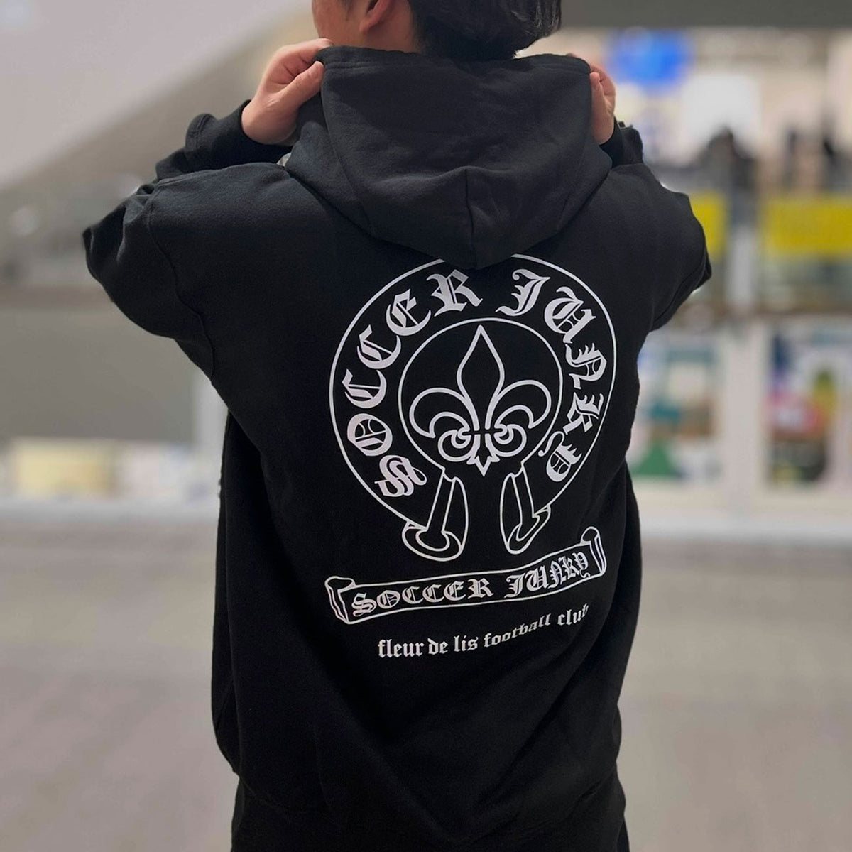 Lily+7 スウェットフーディー – claudio pandiani